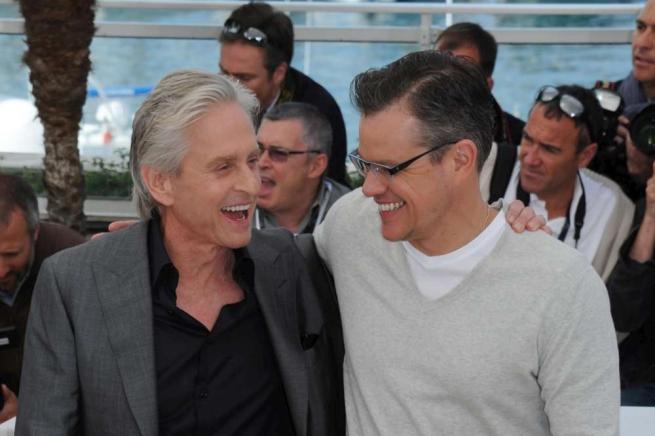 MICHAEL DOUGLAS CHOC: RIVELA LE CAUSE DEL TUMORE ALLA GOLA