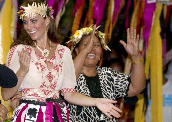 WILLIAM AND KATE TRIBAL DANCE TO FORGET SCANDAL